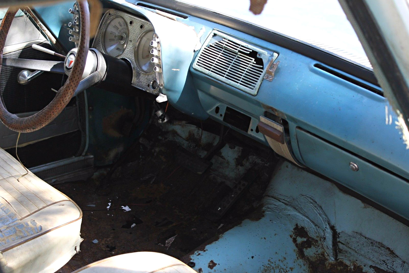1967 Plymouth Valiants Wagons Interior