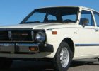 Mini Hemi: 1972 Toyota Corolla Deluxe Coupe