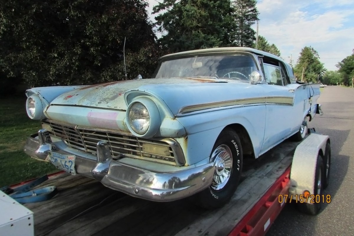 $5,000 Retractable: 1957 Ford Fairlane 500 Skyliner