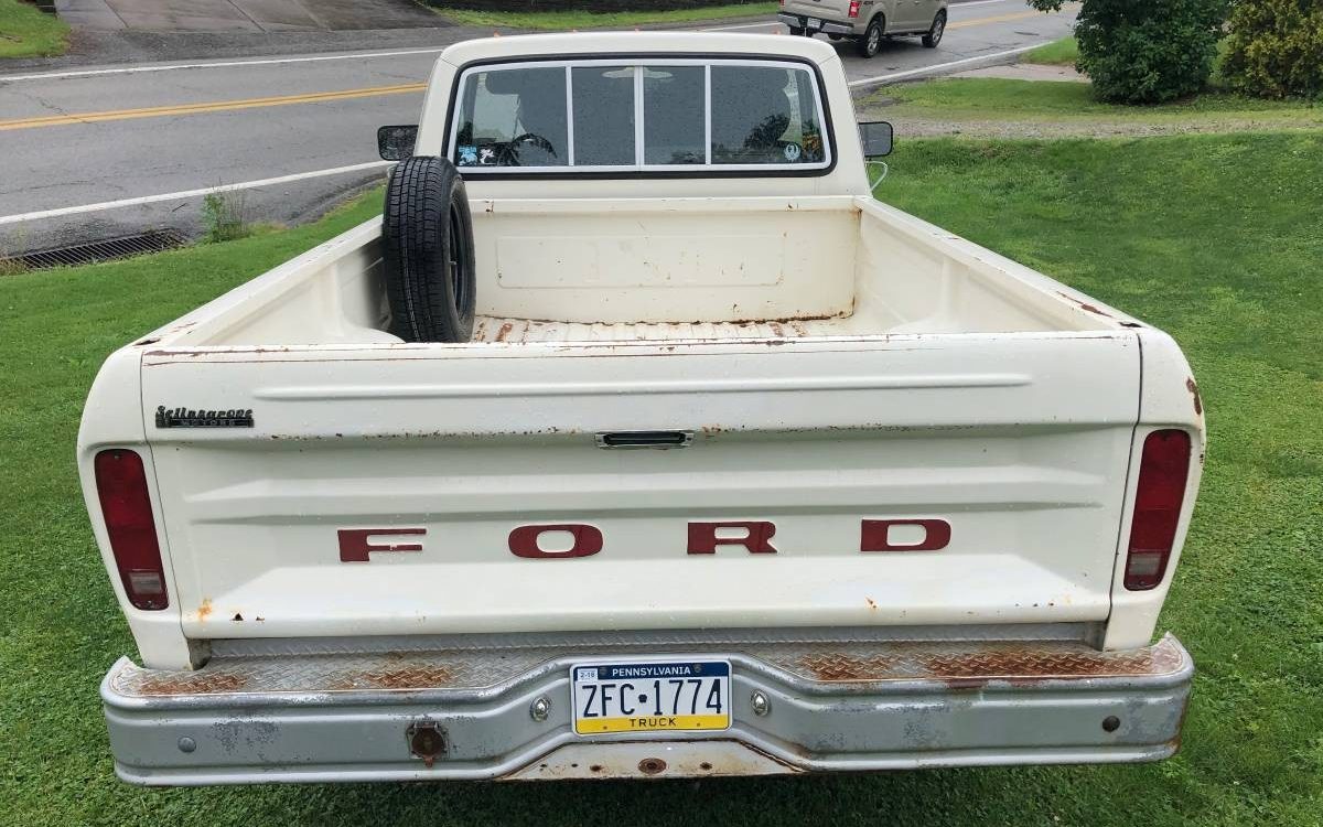 1976 Ford F-150 Custom Bicentennial Edition | Barn Finds