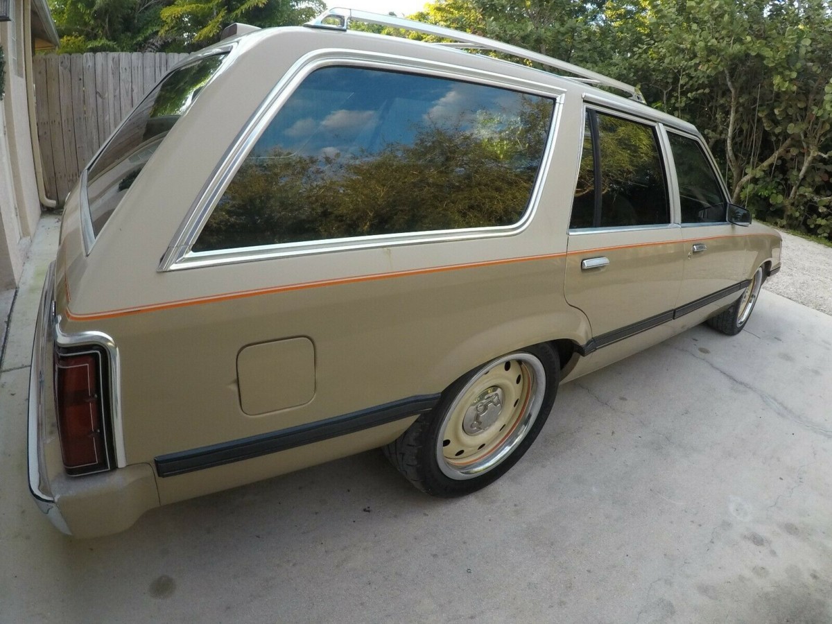 1986 Ford LTD II Wagon Rear Quarter | Barn Finds