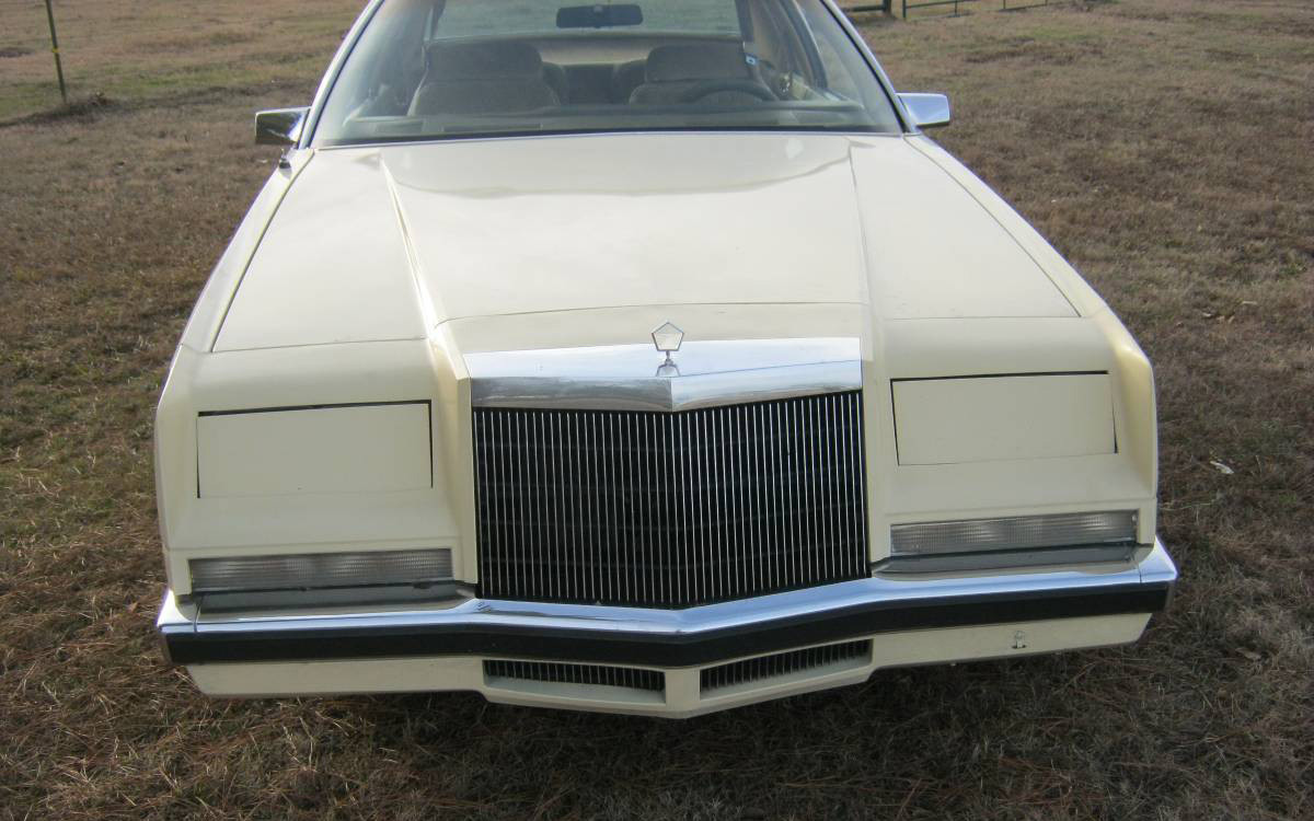 041220 – 1981 Chrysler Imperial – 8 | Barn Finds