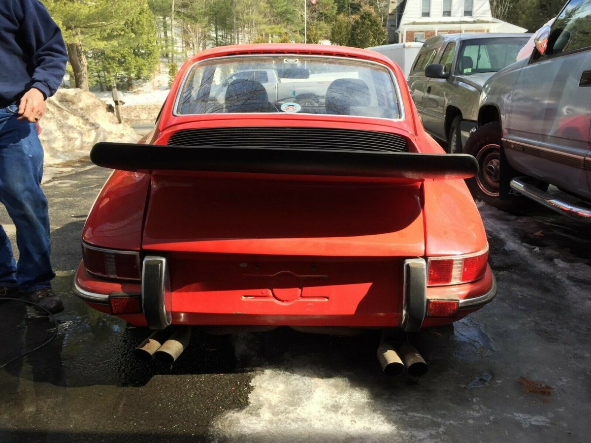 red 911 rear | Barn Finds