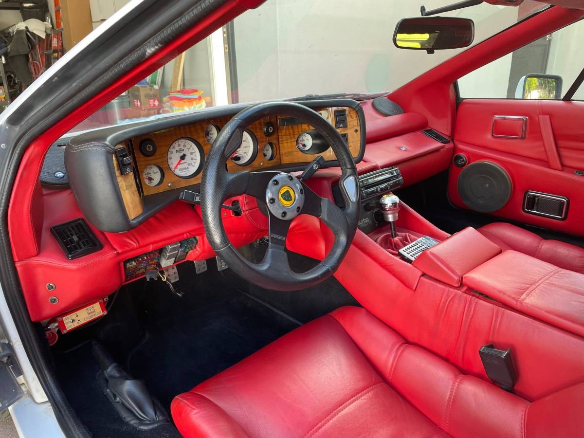 lotus esprit interior | Barn Finds