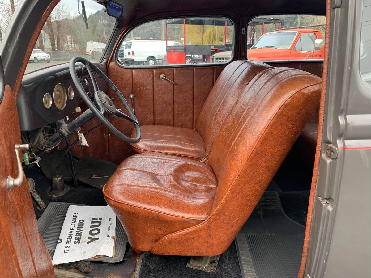 Interior | Barn Finds