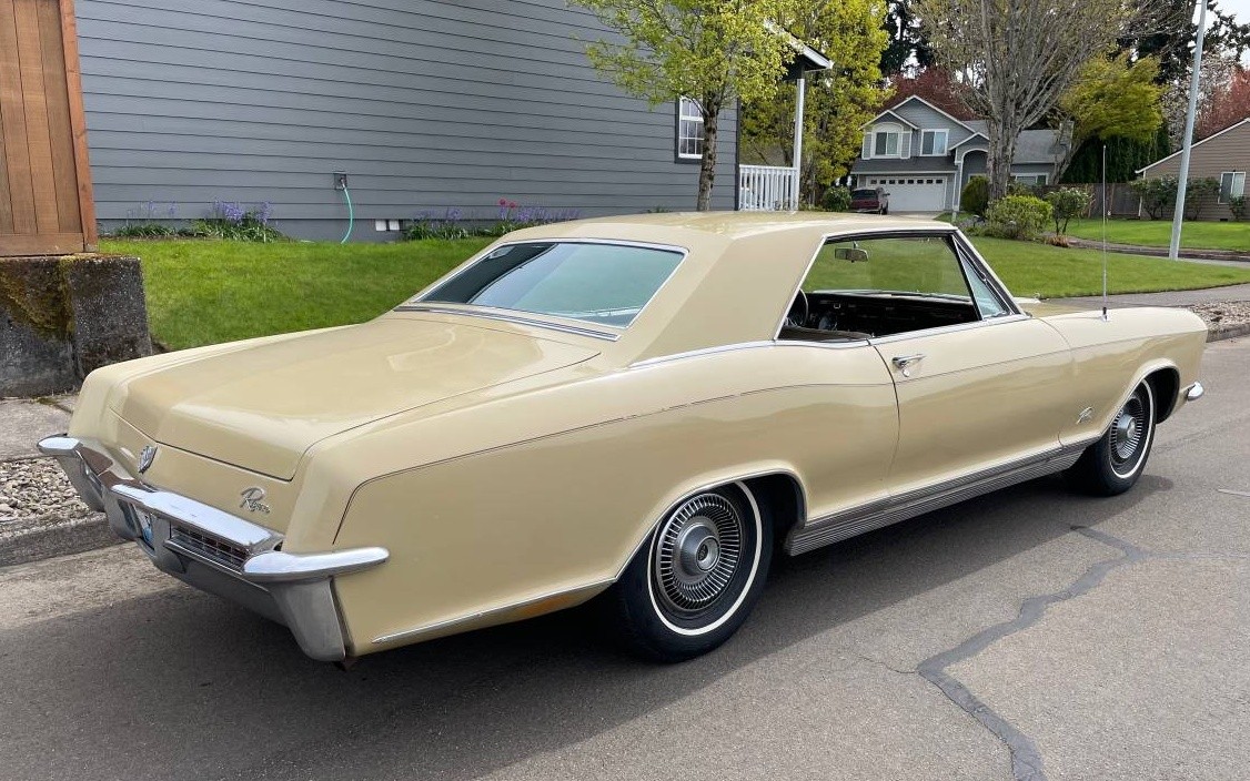 1965 Buick Riviera Rear | Barn Finds
