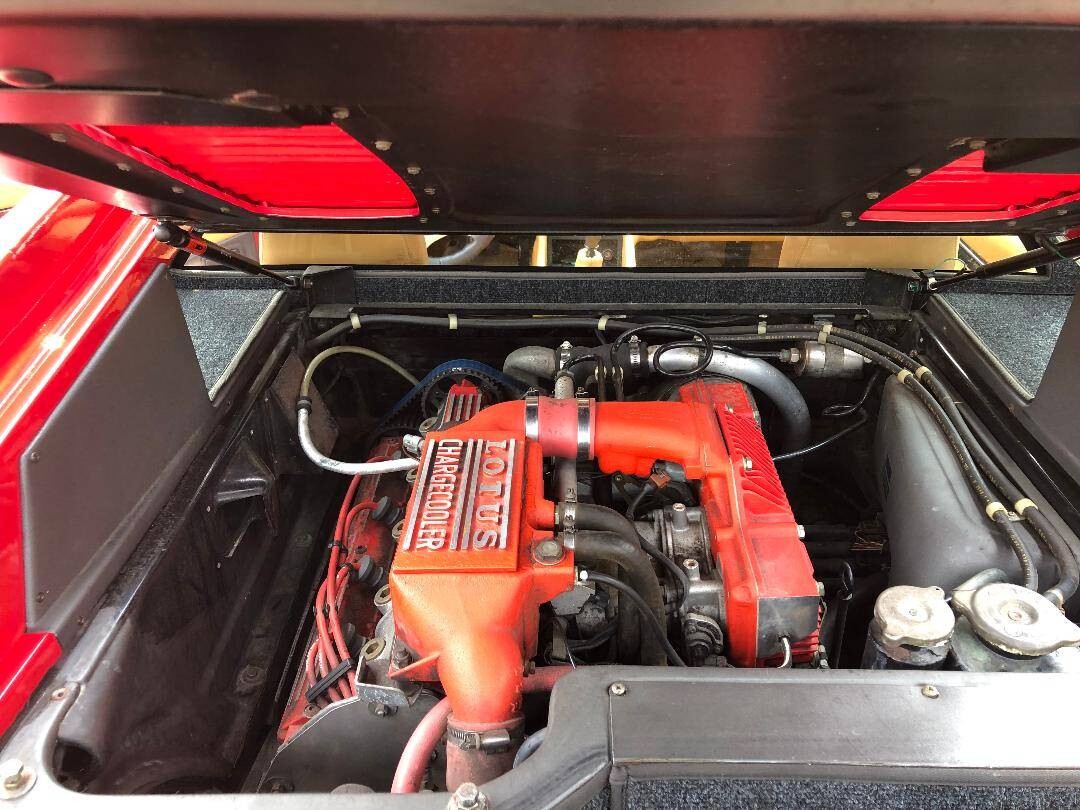 1993 Lotus Engine | Barn Finds