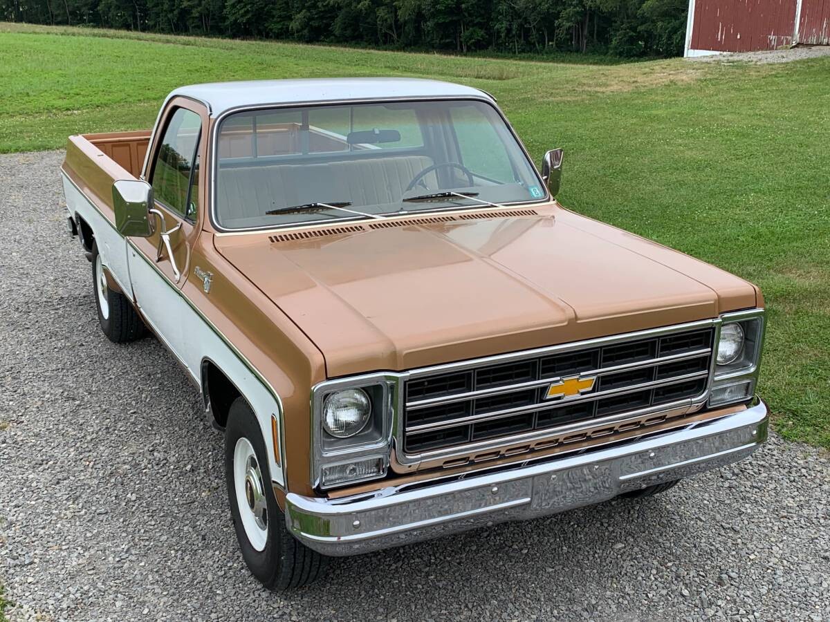 1979 Chevrolet C20 front 3/4 passenger_2 | Barn Finds