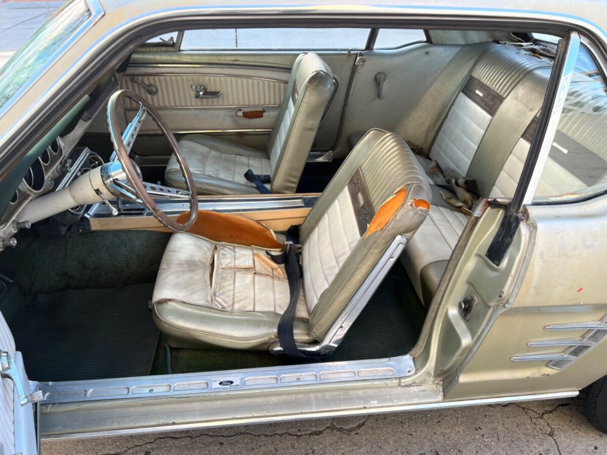 Pony Interior | Barn Finds