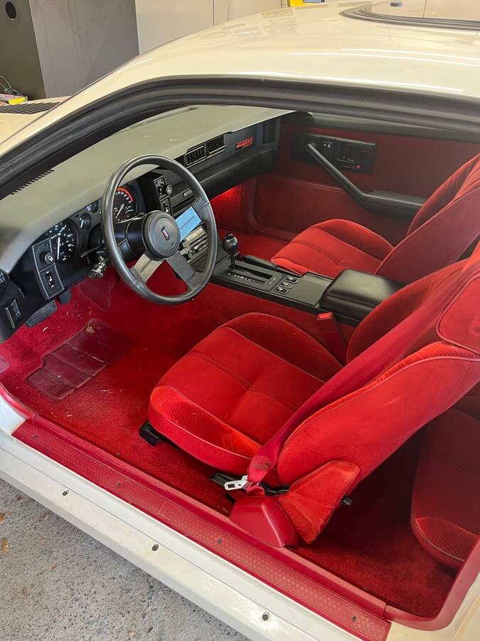 1986 Chevrolet Camaro IROC-Z 4 | Barn Finds