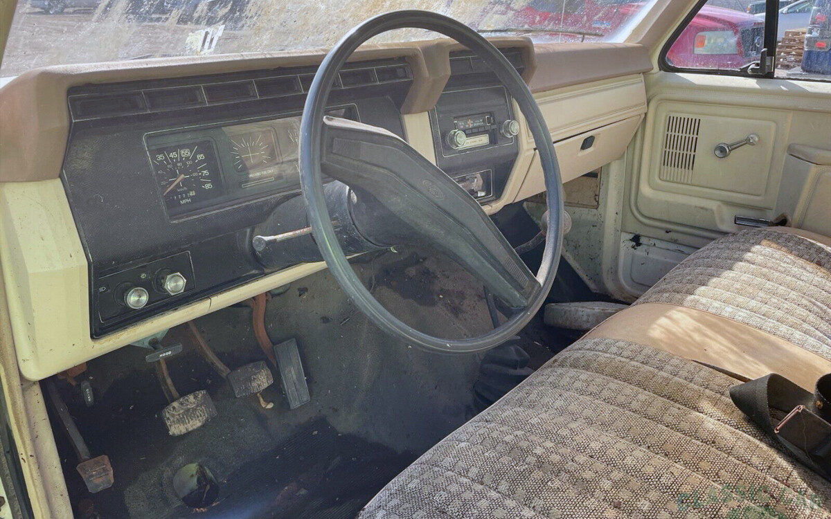 101323 – 1982 Ford F-100 Flareside – 4 | Barn Finds