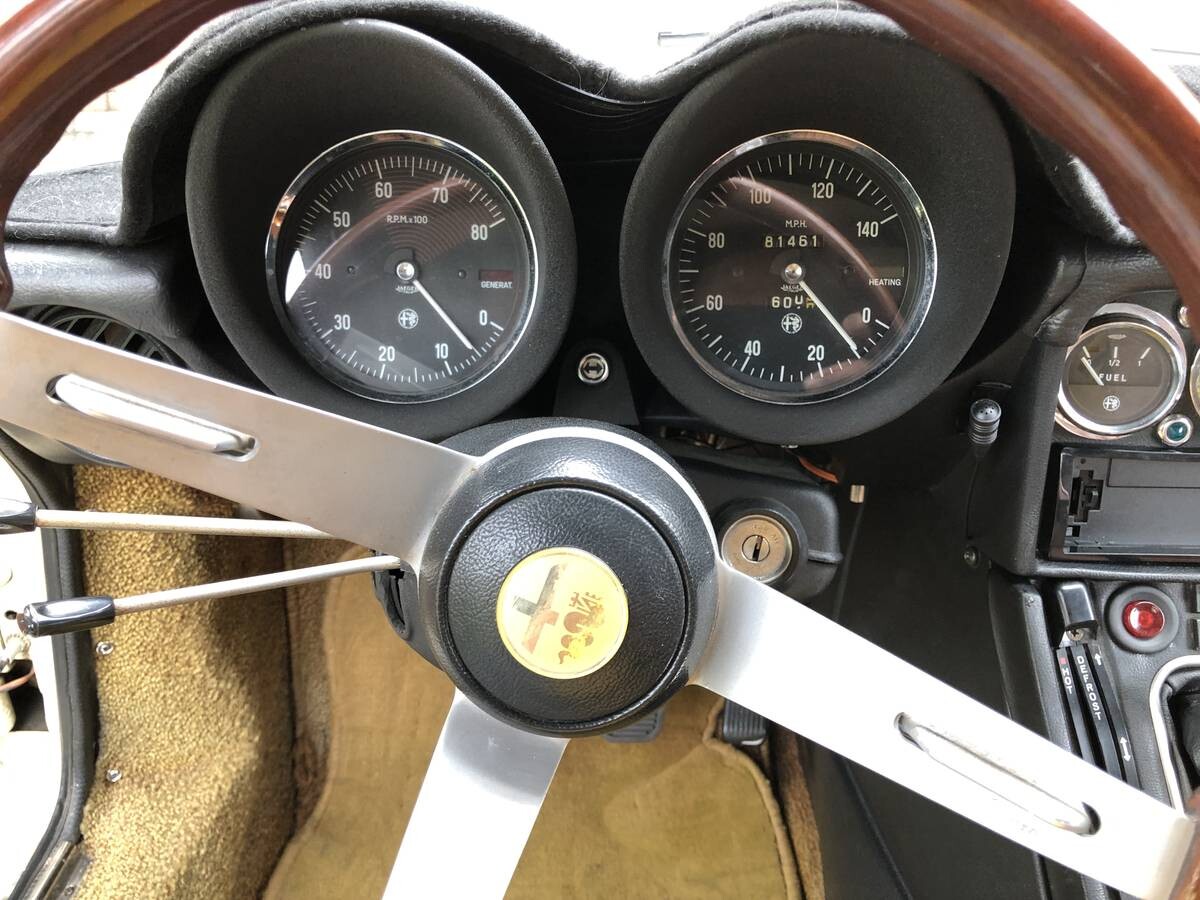 alfa spider dash | Barn Finds