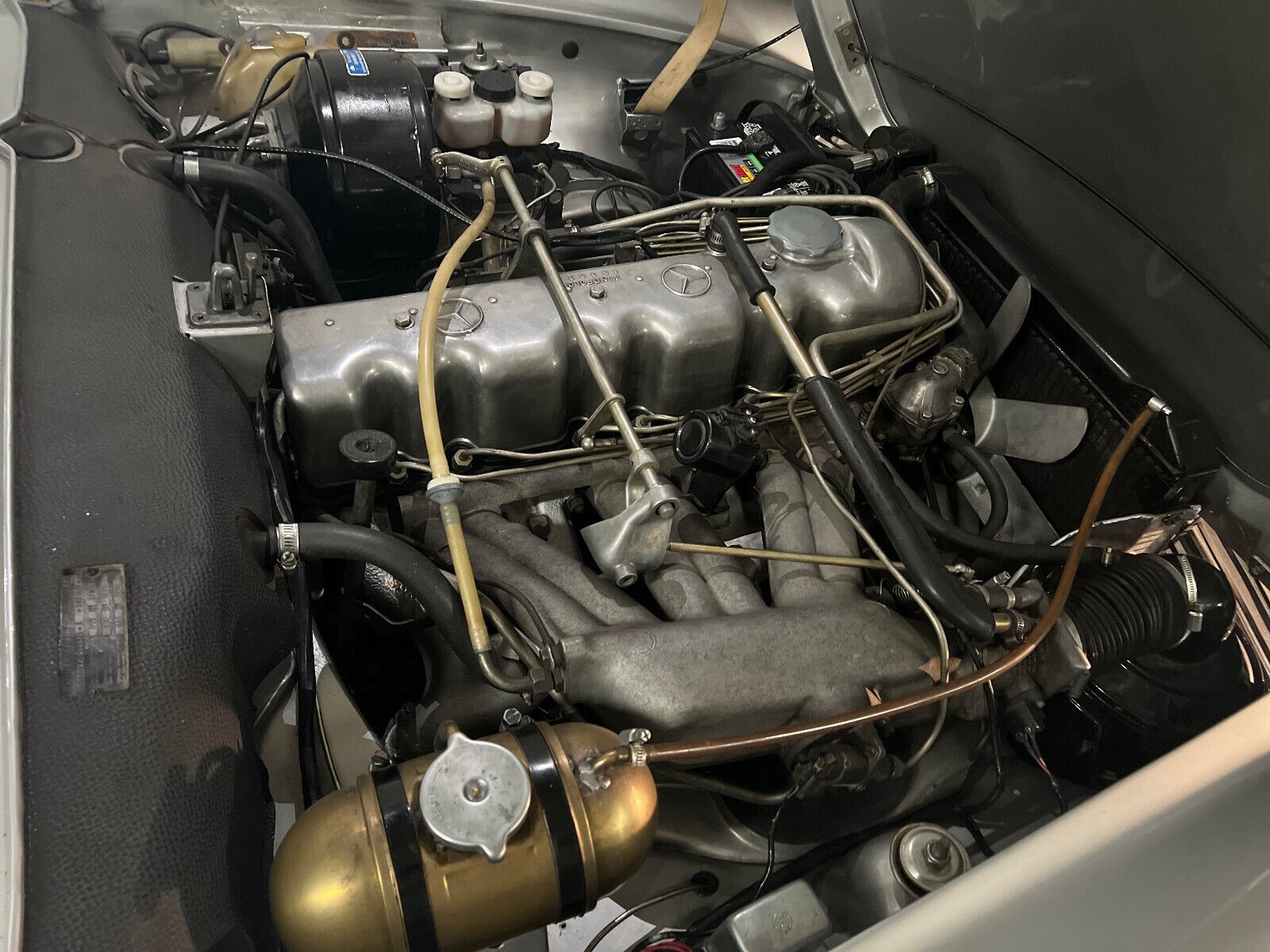 mercedes 280sl engine | Barn Finds