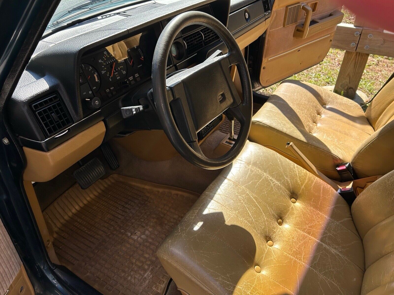 volvo 240 interior | Barn Finds